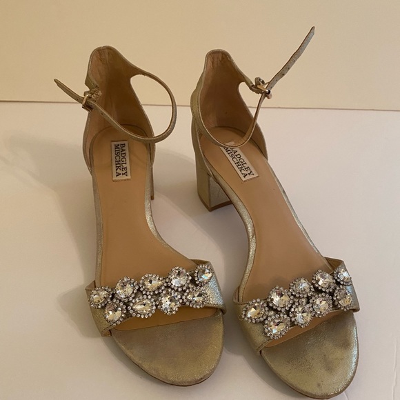 Badgley Mischka | Shoes | Badgley Mishka Block Heeled Elegant Sandal ...